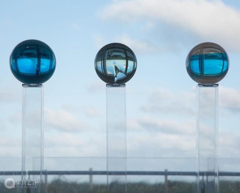 立木画廊宣布代理“南加州光与空间运动”先驱艺术家海伦·帕什加 (Helen Pashgian) - 立木画廊 - 崇真艺客